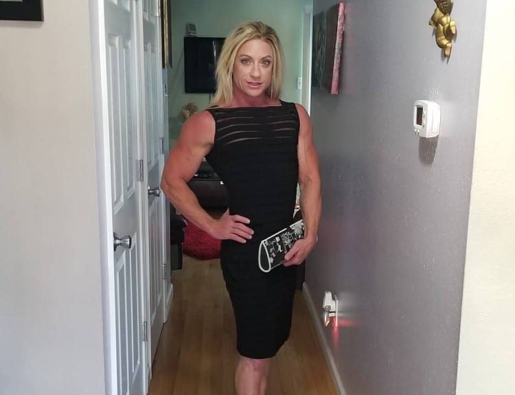 The Worlds Biggest Female Bodybuilder Has Been Through One Epic Journey Page 15 Of 21 Monagiza